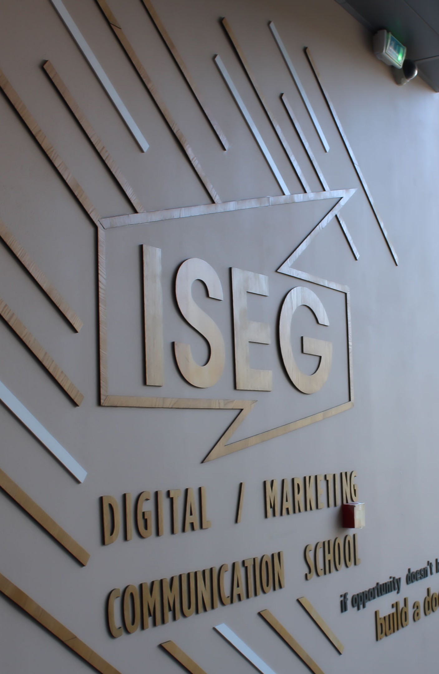 Contacts de l'ISEG - Digital Marketing Communication School